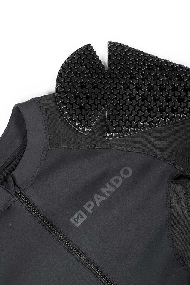 SHELL WW BLACK 02 - Protective motorcycle base layer / body • Pando Moto
