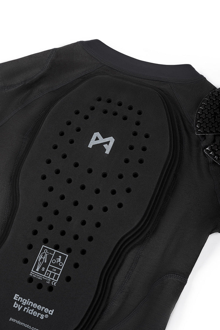 SHELL WW BLACK 02 - Protective motorcycle base layer / body • Pando Moto